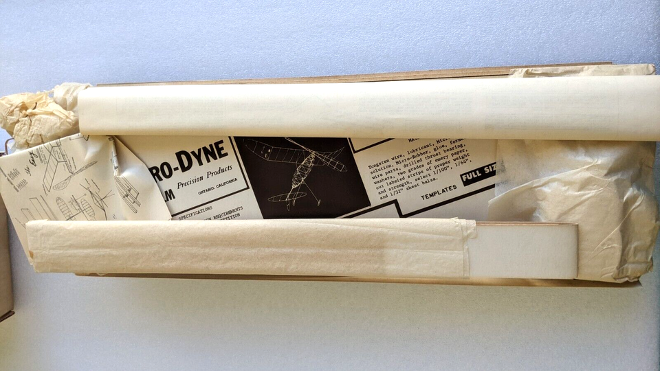 Micro-Dyne TISSUE B - Indoor Competitor 26" WS Vintage Balsa Model ...