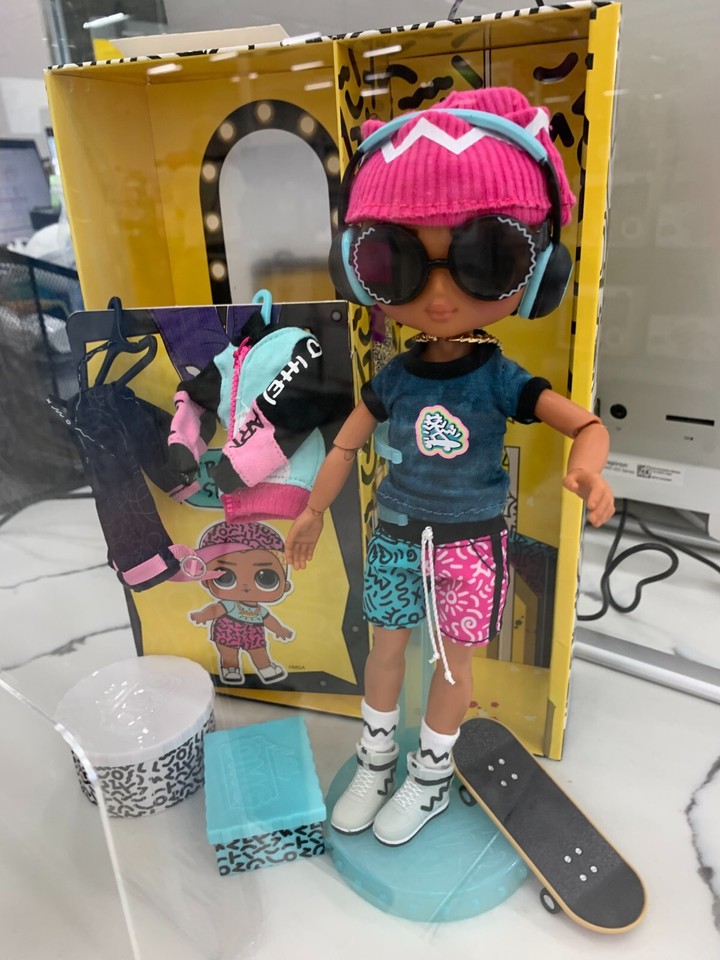 LOL Surprise OMG Guys Fashion Doll Cool Lev with 20 Surprises, Poseable ...