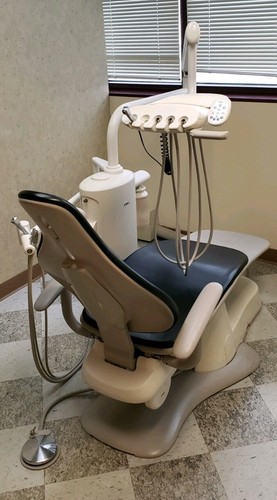 A-dec 311 Dental Chair with Adec Delivery and Assistant's Arm | eBay