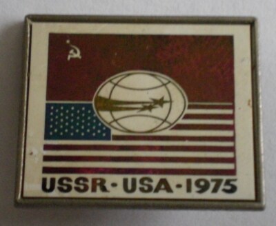 1975 Russian Soviet USSR Badge Cosmos Space Mission Apollo Soyuz NASA ...