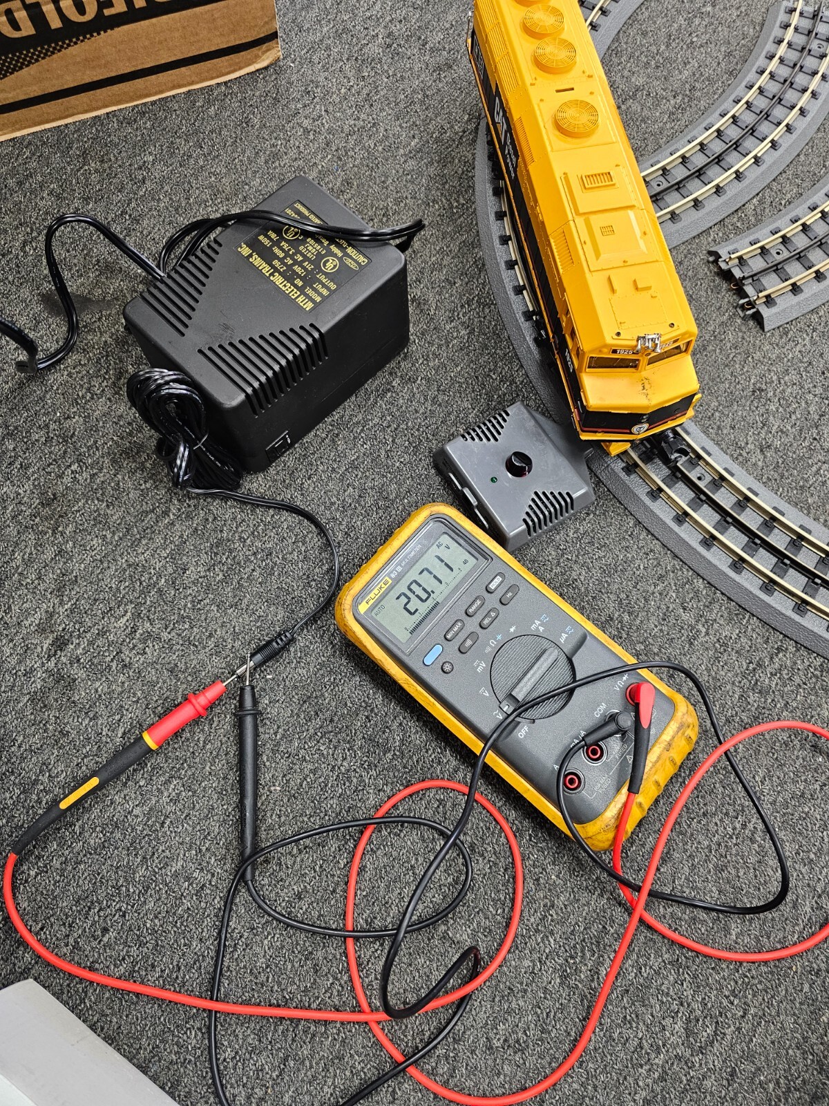 RailKing Caterpillar CAT 75TH Anniversary Train set --- AS-IS READ ...