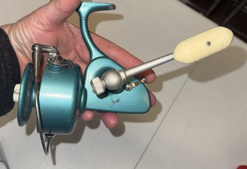 Vintage Penn 704 Green Surf Spinning Reel Excellent Clean Working | eBay