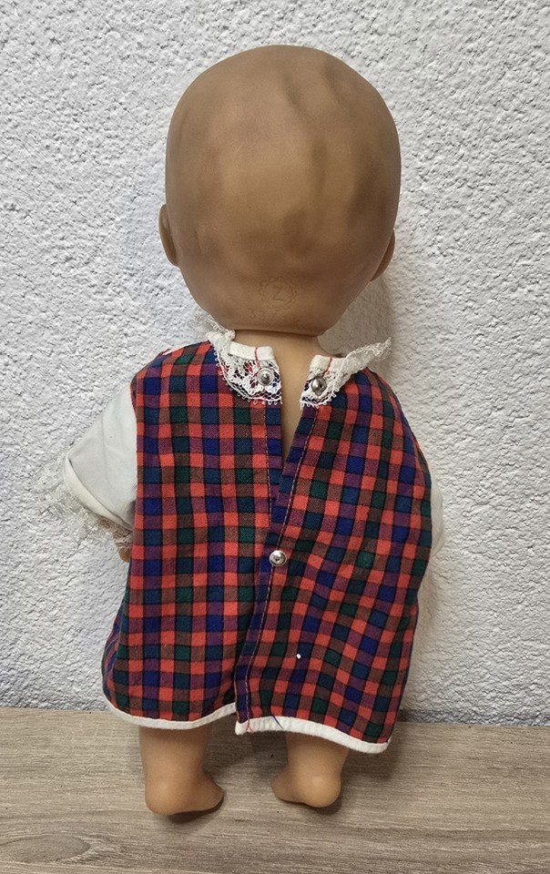 Simpatica bambola di plastica Zapf Doll 28 cm occhi addormentati da ...