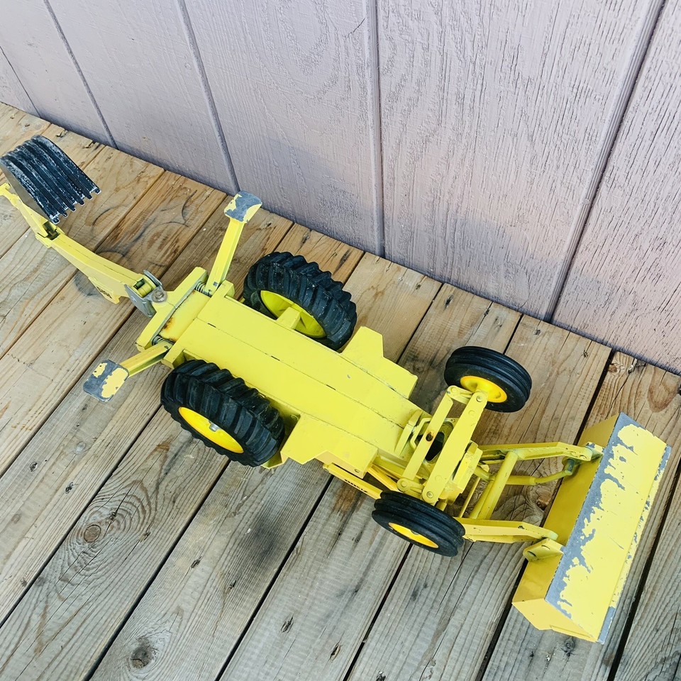 Vintage Toy Tractor Ford 7500 Front End Loader Backhoe Outriggers Die ...