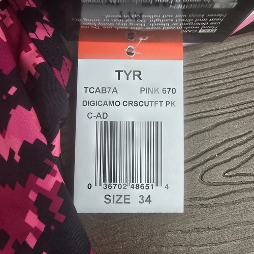 TYR Women's Durafast Pink Digicamo Crosscut Fit Swimsuit SZ 34 New | eBay