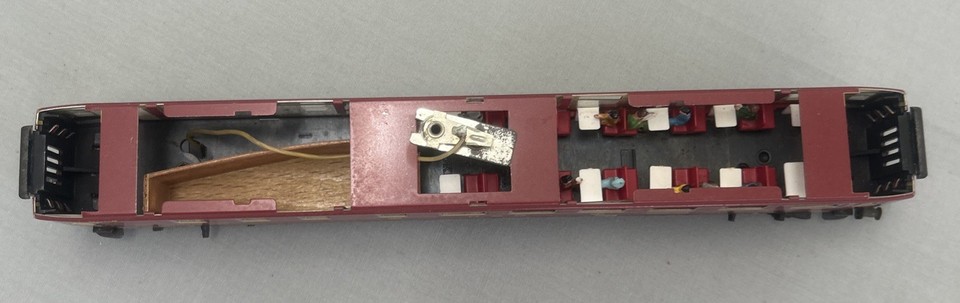 VTG Marklin HO Train Set Locomotive Cars Catenary Wire Track ...