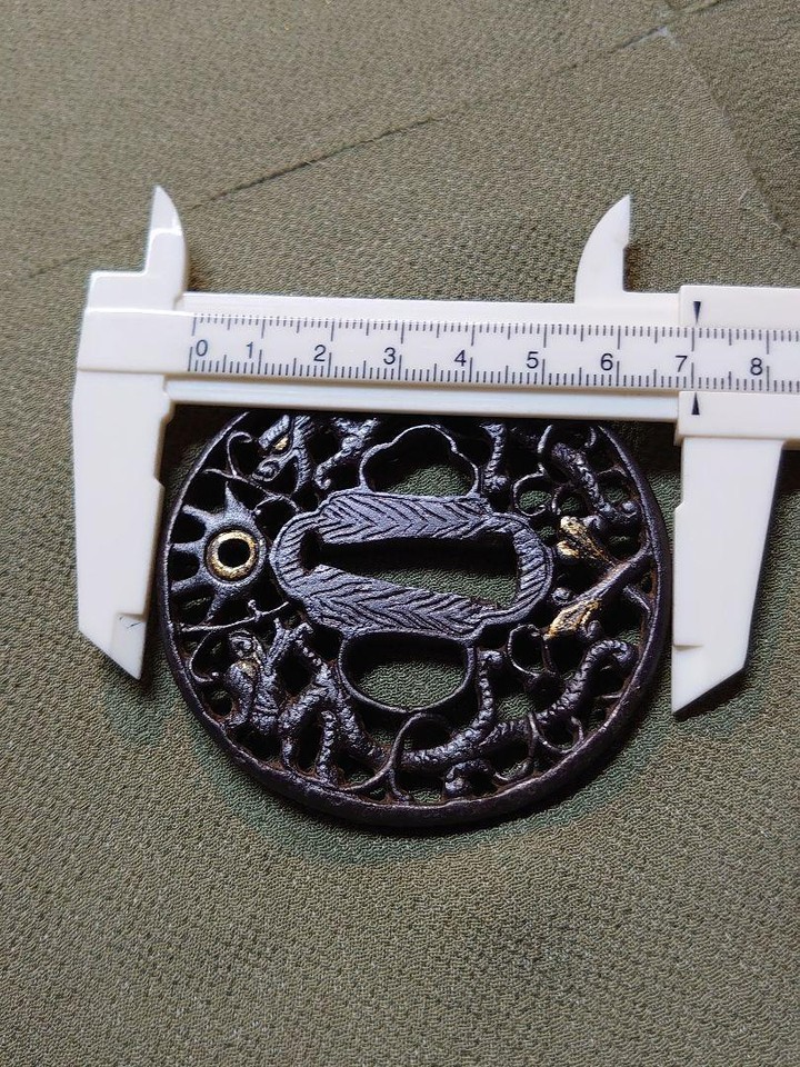 Tsuba Nanban Dragon And Arabesque Illustration Made Of Iron Japan-made ...
