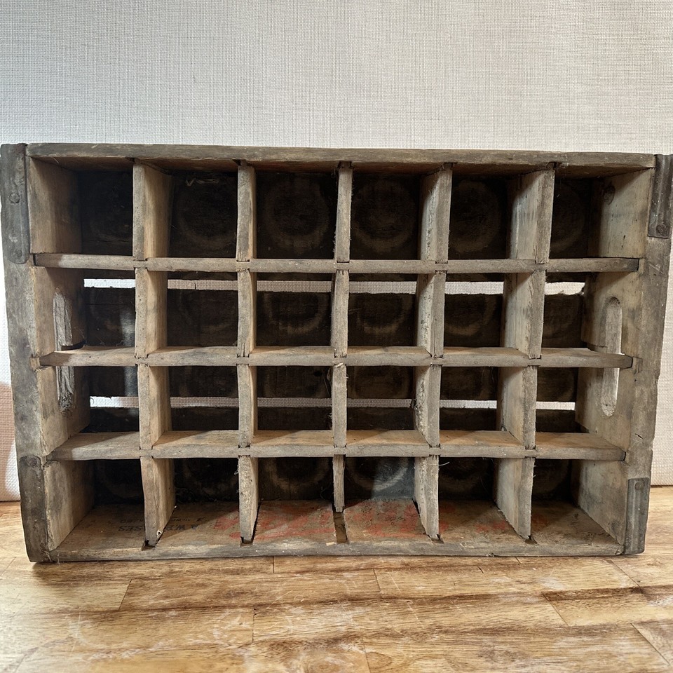Vintage Patio Pepsi Cola Glass Bottles And Wooden Crate That Holds 24 ...