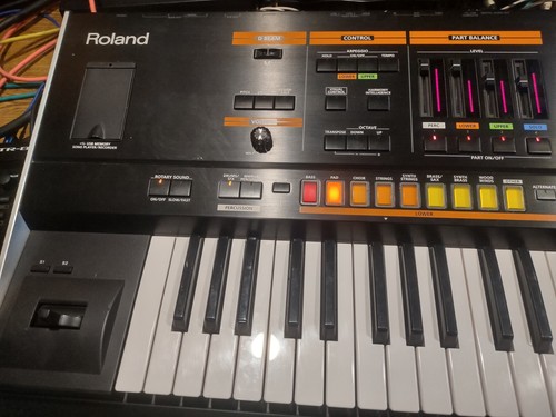 Roland Jupiter 80 Keyboard SuperNatural Synthesizer Performance ...
