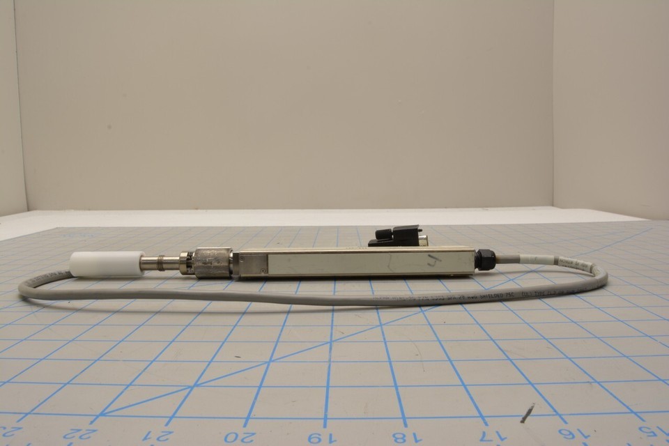 0010-18024 0150-00743 / PYROMETER, 2MM PROBE, 300MM RADIANCE RTP / AMAT ...