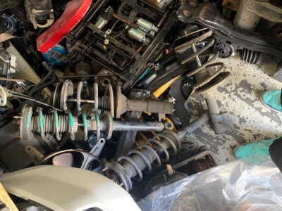 MITSUBISHI MAGNA REAR SUSPENSION COMPLETE SHOCKS SPRING TOP MOUNT | eBay