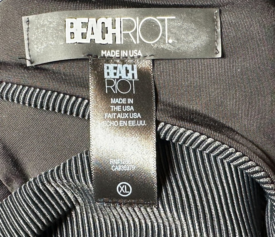 BEACH RIOT Black Blair Bikini Top Vanessa V-Cut Bottoms 2 Piece ...