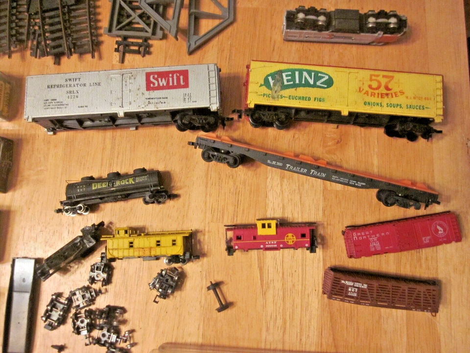 Lot of model train parts engine N scale AMTRAK tyco tracks trains track ...