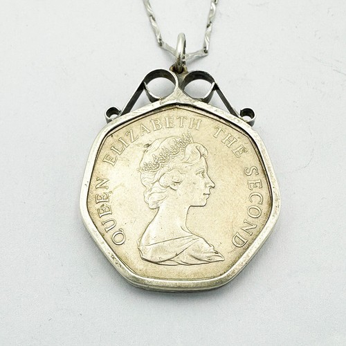Necklace Queen Elizabeth 11 1969 Bailiwick New Jersey 50 N Pence ...