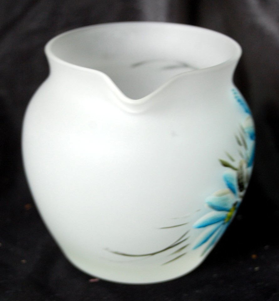 VINTAGE FENTON FROSTED SATIN GLASS HAND PAINTED COVERED DISH / POWDER ...