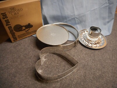 THE PAMPERED CHEF SPRINGFORM PAN SET WITH HEART #1540 | eBay