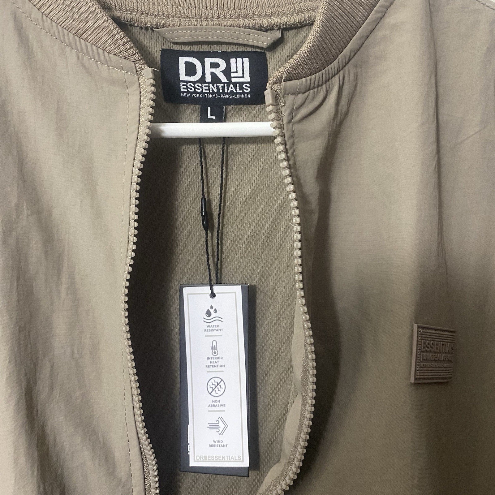 DR Essentials Men’s Full Zip Jacket Size L Beige. | eBay