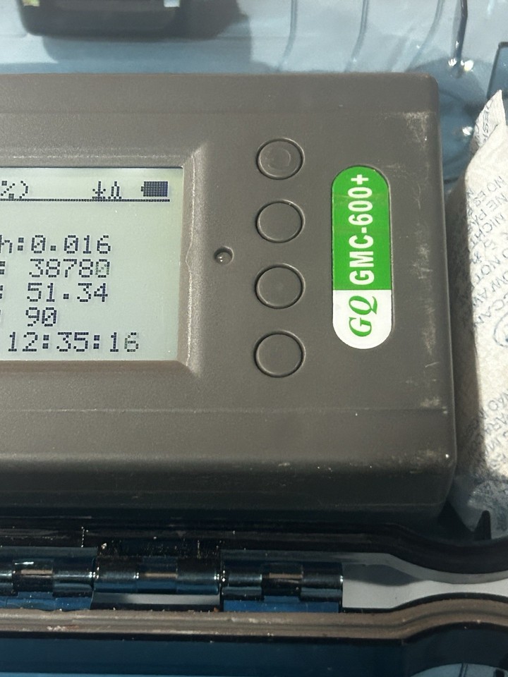 GQ GMC-600 Plus Geiger Counter Alpha, Gamma, Beta X-Ray Radiation ...