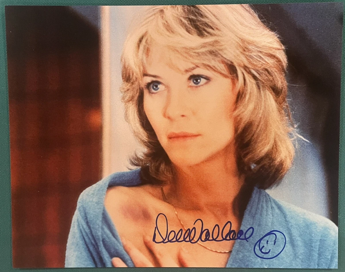 Dee Wallace Howling