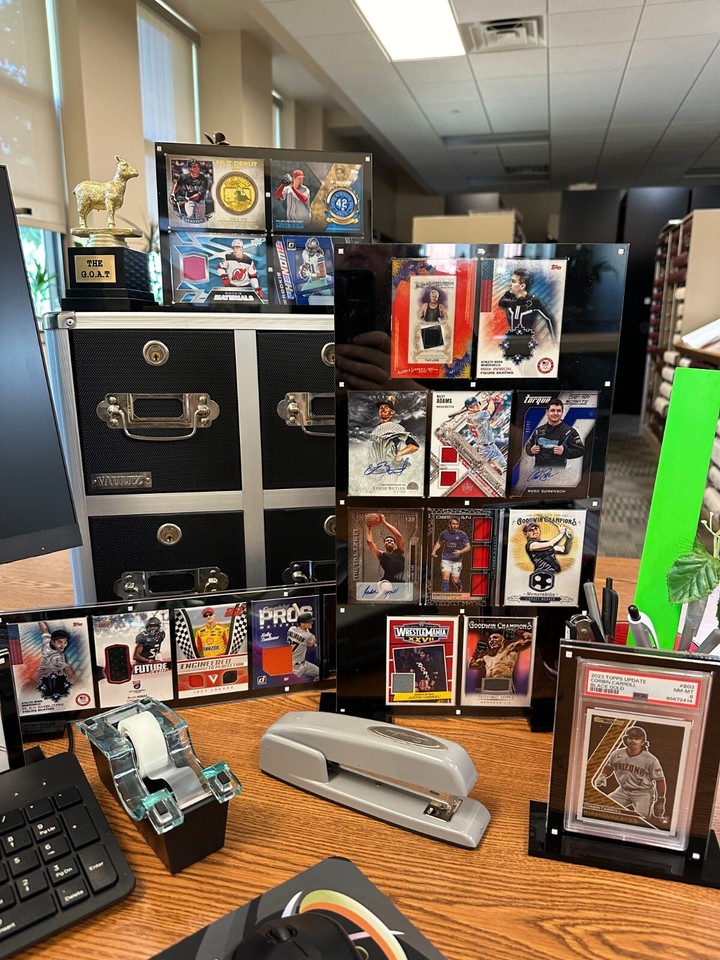 3 Card Baseball MLB Trading Card Magnetic Holder Heavy Duty Display ...