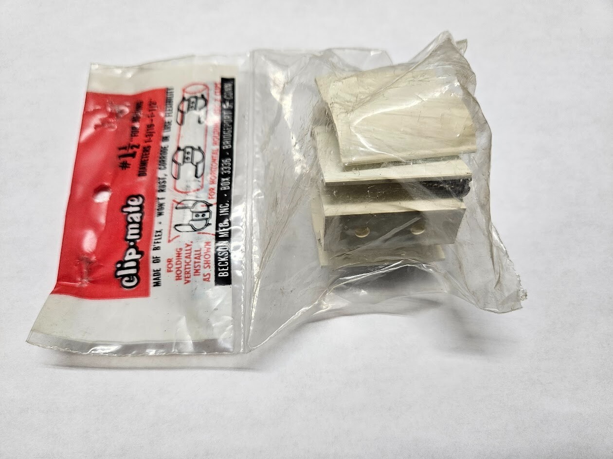 Beckson Marine Plastic Clip Mate Holding Clips for 1-3/16" to 1-1/2 ...