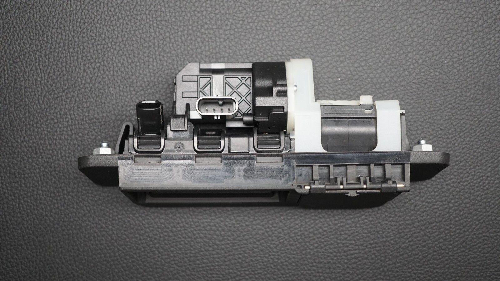 GENUINE 2018 MERCEDES BENZ E-CLASS W213 S213 TAILGATE RELEASE HANDLE ...