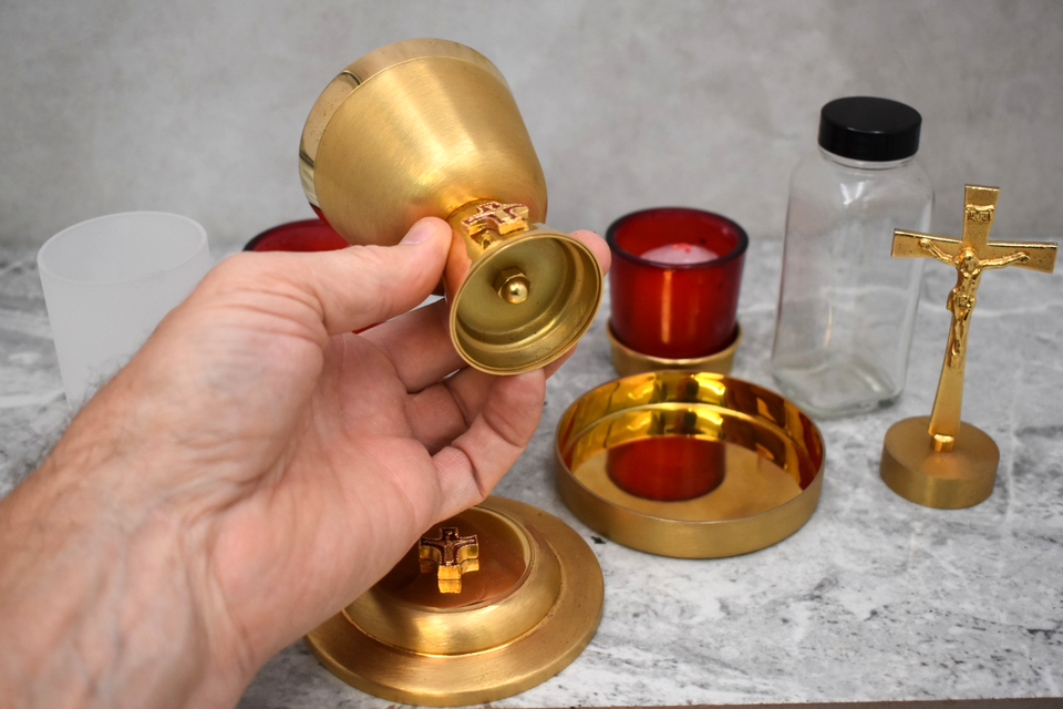 Older Antique Traveling Mass Kit in Case w/ 3 Keys (CU142) Chalice Co ...