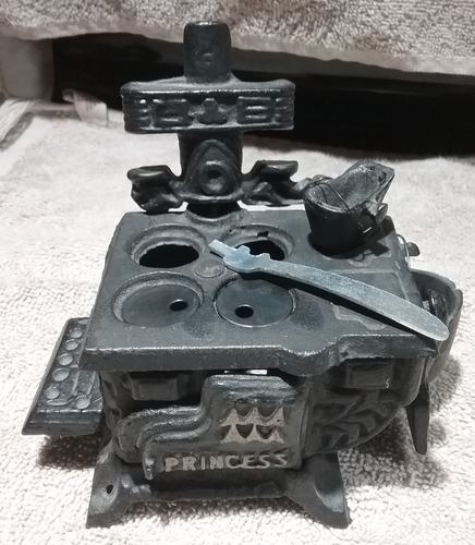 Vintage Princess Mini Cast Iron Stove w/Shown Accessories 4" x 3-1/4"x4 ...