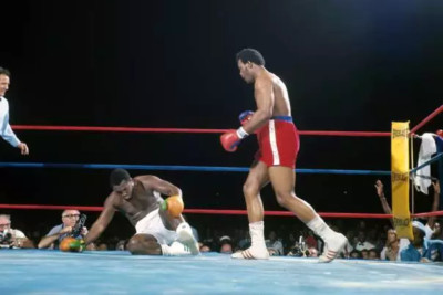 George Foreman after round 2 knockout of Joe Frazier 4x6 photo | eBay