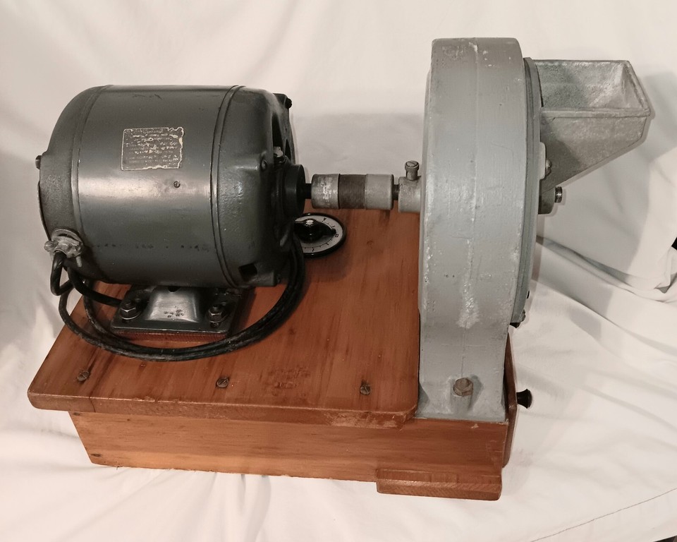 VINTAGE STRONG-SCOTT 17810 GRAIN GRINDER, EXCELLENT WORKING CONDITION ...