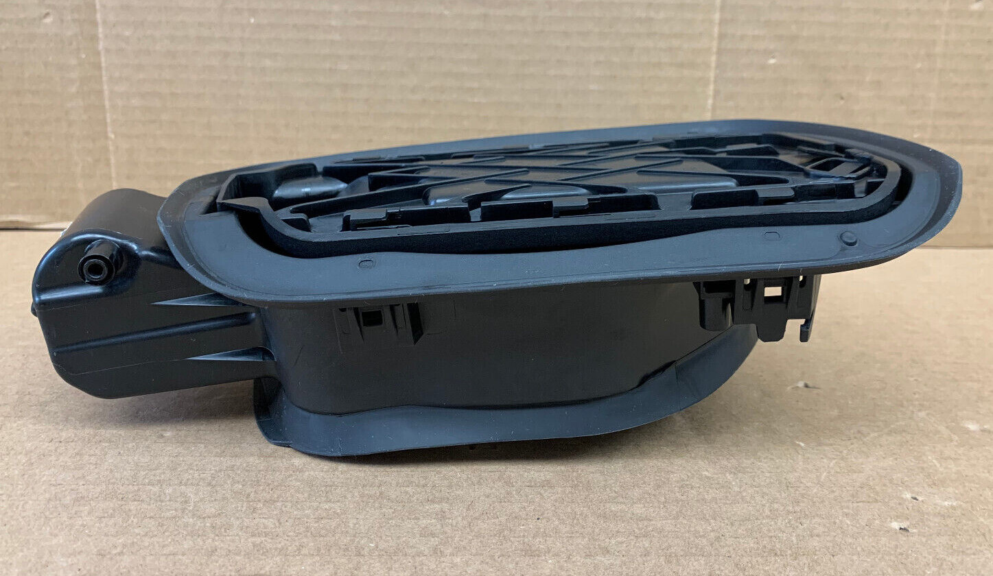 2019-2022 Audi Q8 RSQ8 SQ8 Hinge & Bracket Fuel Filler Pocket 4M8-809 ...