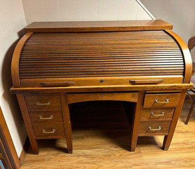 1800-1899 - Rolltop Desk