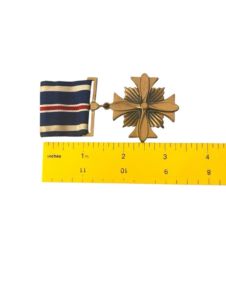 WWII U. S. Air Force Military Distinguished Flying Cross Bronze Medal ...