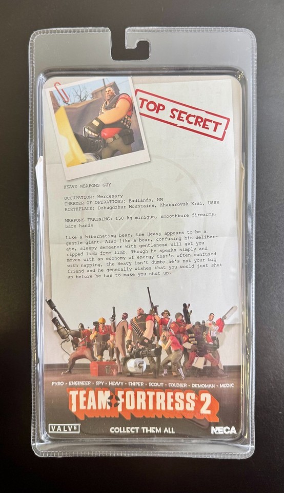 NECA Team Fortress 2 The Heavy Red Action Figure TF2 - NEW Unopened DV ...