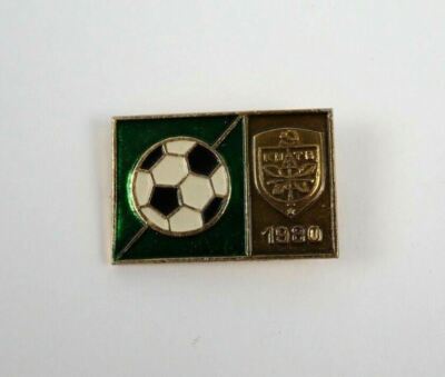 Vintage 1980 Soccer Pin Pinback | eBay