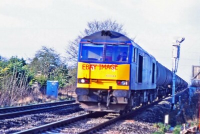 PHOTO CLASS 60 LOCO NO 60044 AT CAUSEWAY CROSSING VIEWED FROM SIGNAL ...