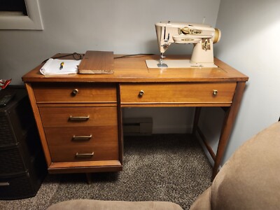 1961 Singer Slant-o-matic 500a sewing machine in a Singer Copenhagen ...