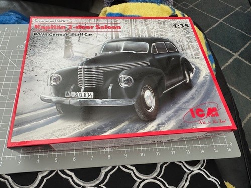 ICM 1/35 Scale Kapitan 2-Door Saloon WWII German Staff Car Model Kit ...