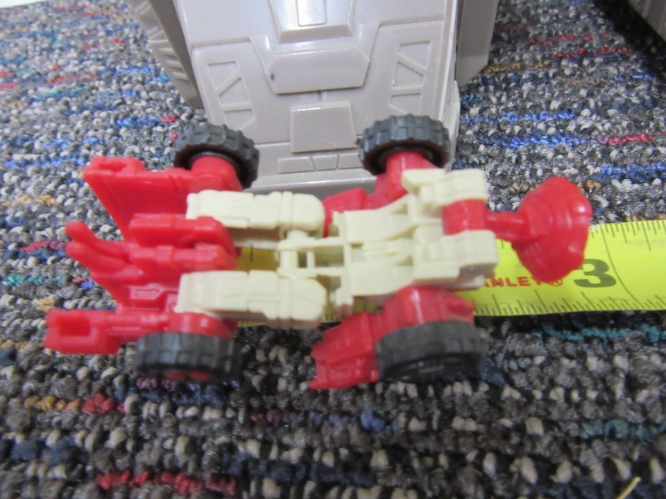 Transformers Generations Titan WFC-529 Omega Supreme figure robot | eBay