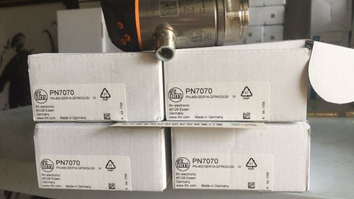 One IFM Pressure Sensor PN7070 New In Box Expedited Shipping | eBay