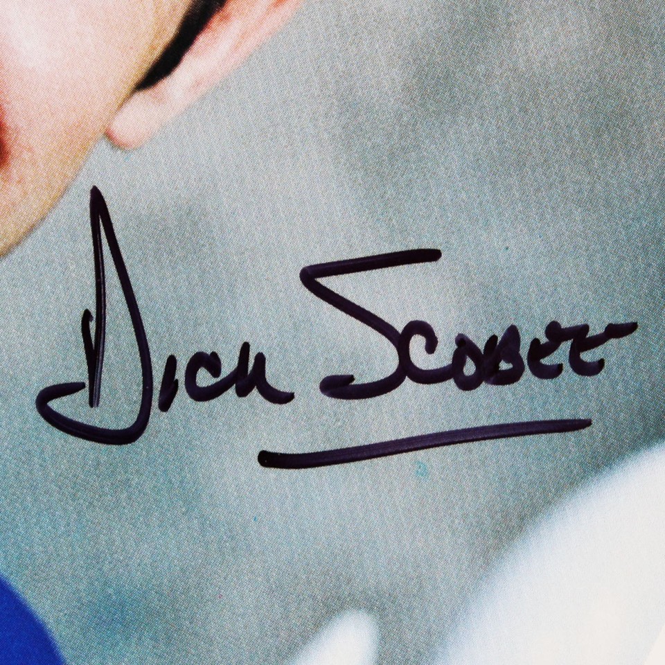 Dick Scobee Signed Photo 8x10 NASA Space Shuttle Challenger - COA JSA ...