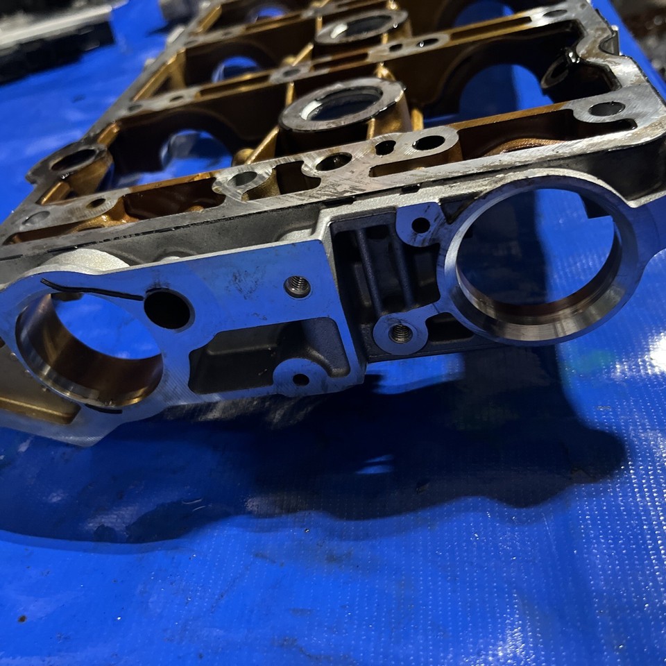 12-15 Mercedes W204 C250 SLK250 1.8L Engine Motor Camshaft Cam Housing ...