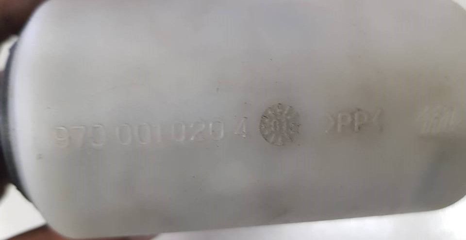 Genuine Tank Fluid of Cluth RENAULT 9700010204 | eBay