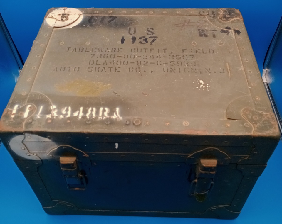 WWII WW2 Era US Military Officers Tableware Outfit Field Chest Mess Kit ...