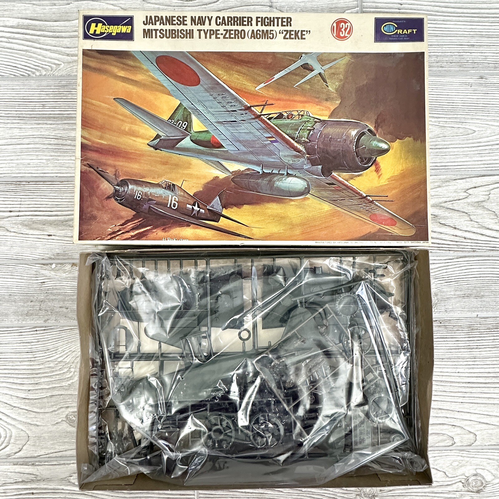 Vtg Hasegawa Mitsubishi Zero Fighter 1/32 Plastic Model Kit Parts ...