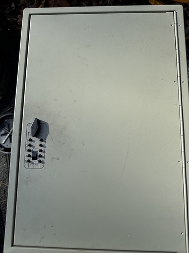 GE Supra 1795 60 Key Pushbutton Key Cabinet and Key Tags, Rings And ...