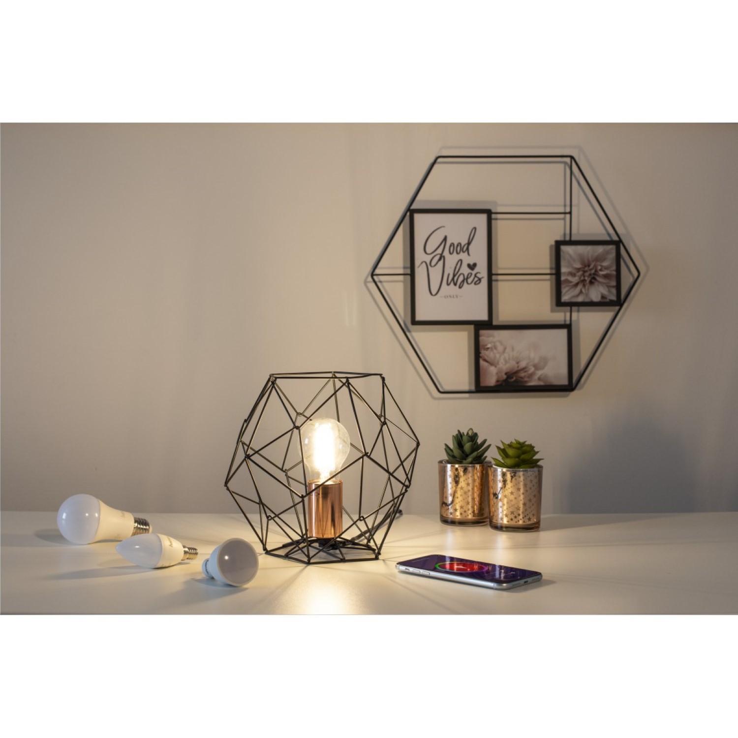 Hama WLAN LED-Lampe E14 4,5W 25W Kerze Dimmbar App-Steuerung für Alexa ...