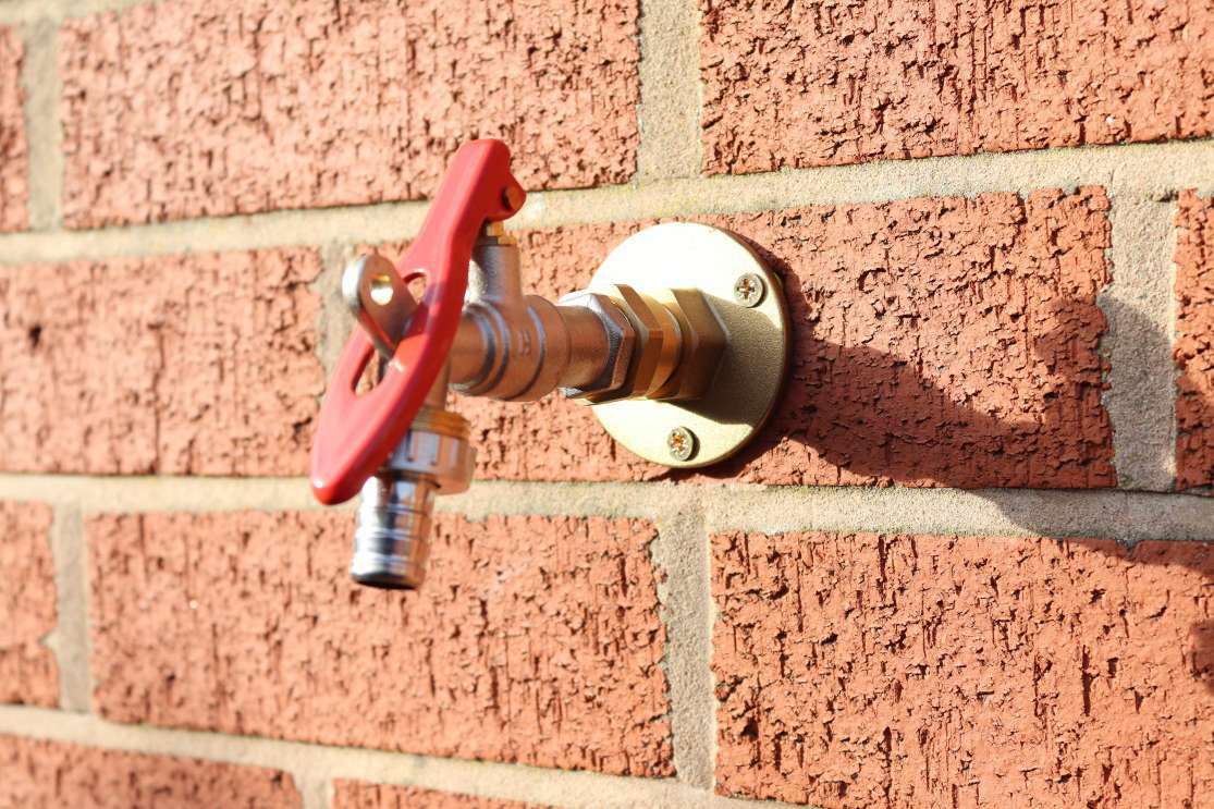 Outside 1/2'' Garden Tap with Through The Wall Flange Bracket Set for ...
