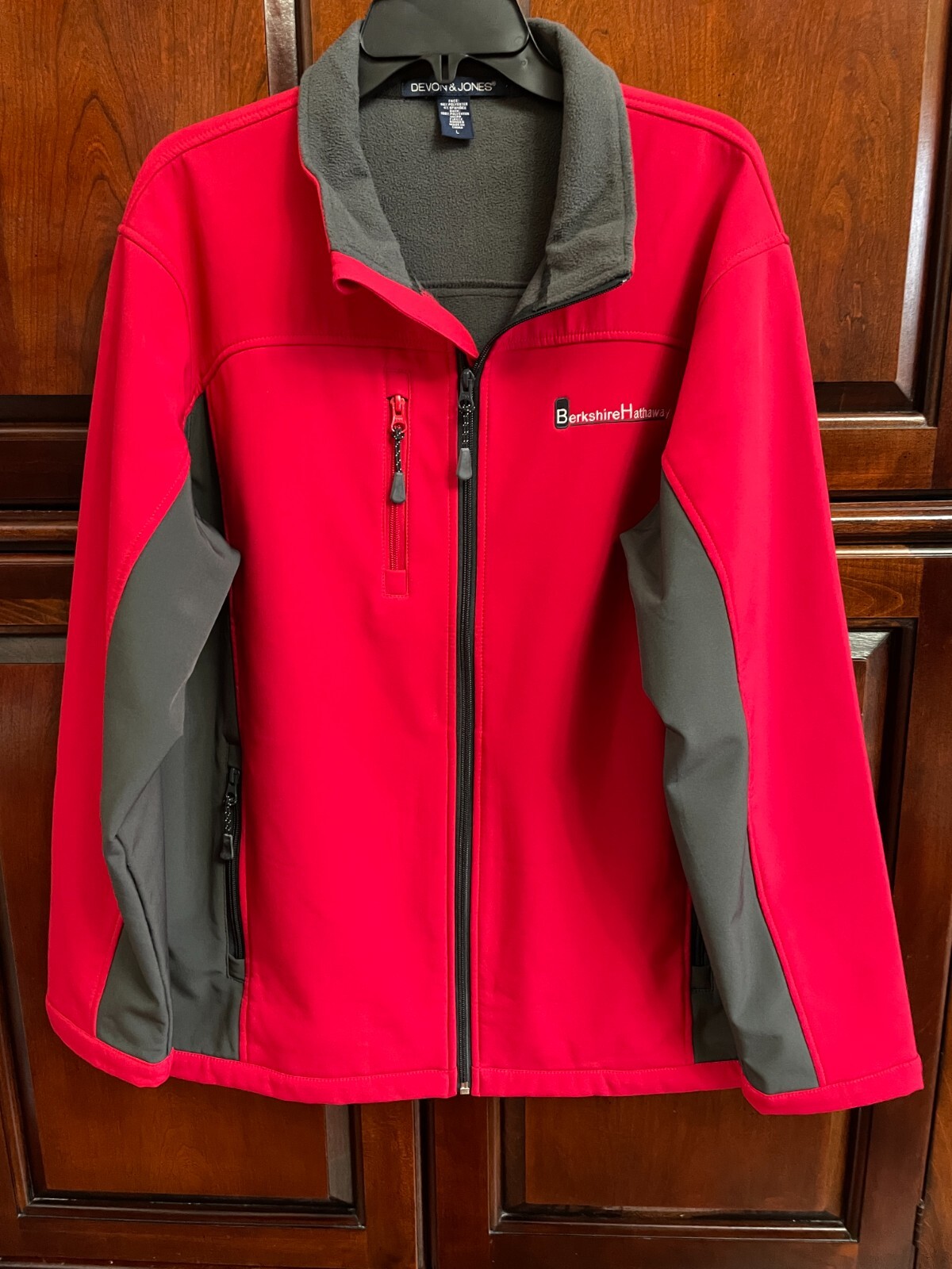 Berkshire Hathaway Warren Buffett Coat size L Large Devon & Jones | eBay