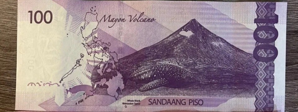 Uncirculated Banknote 100 PHP Philippine Pesos Currency. One Hundred ...